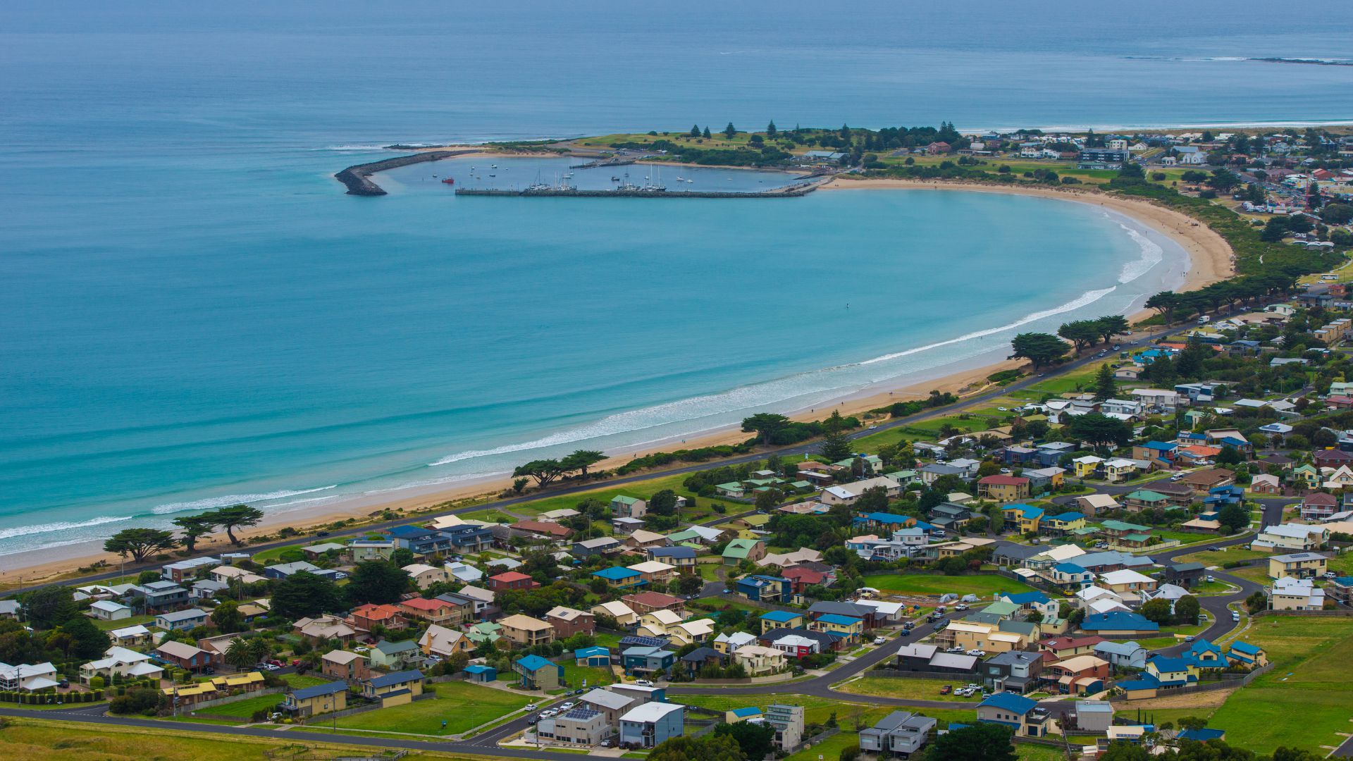 Guide for Surfing in Melbourne: 10 Best Spots and More – Boost Surfing
